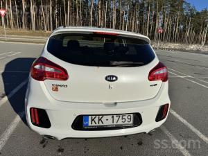 White Kia Ceed 2016 in Riga, with an engine capacity of 1.60 L and mileage of 140 thousand km for 7500 €, photo 4 on AUTOMOTO.COM.LV