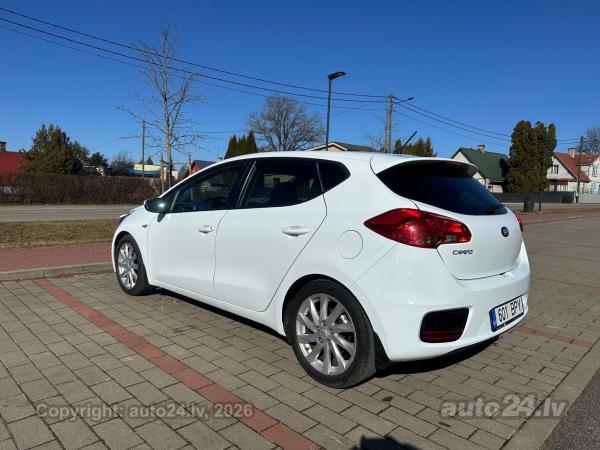 Balts Kia Ceed 2016 Tallina, ar dzinēja tilpumu 1.40 L un nobraukumu 119 tūkst. km par 7300 €, foto 5 vietnē AUTOMOTO.COM.LV