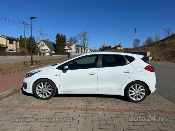 Balts Kia Ceed 2016 Tallina, ar dzinēja tilpumu 1.40 L un nobraukumu 119 tūkst. km par 7300 €, foto 8 vietnē AUTOMOTO.COM.LV