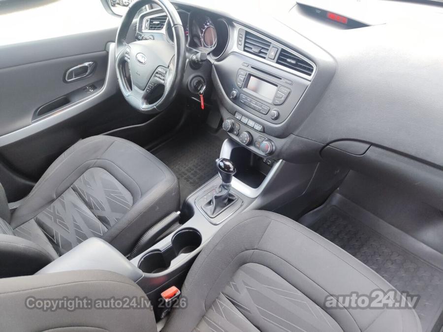 Balts Kia Ceed 2016 Tartu, ar dzinēja tilpumu 1.60 L un nobraukumu 156 tūkst. km par 7990 €, foto 9 vietnē AUTOMOTO.COM.LV