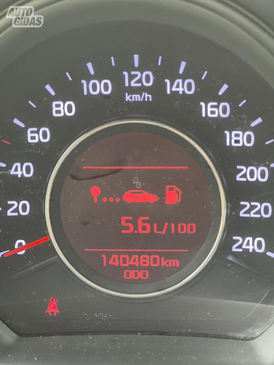 White Kia Ceed 2016 in Vilnius, with an engine capacity of 1.40 L and mileage of 141 thousand km for 6500 €, photo 13 on AUTOMOTO.COM.LV