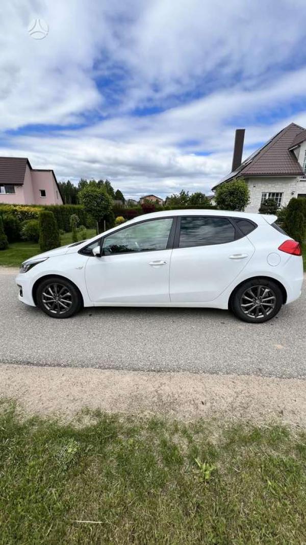 Balts Kia Ceed 2016 Viļņa, ar dzinēja tilpumu 1.40 L un nobraukumu 142 tūkst. km par 6600 €, foto 2 vietnē AUTOMOTO.COM.LV