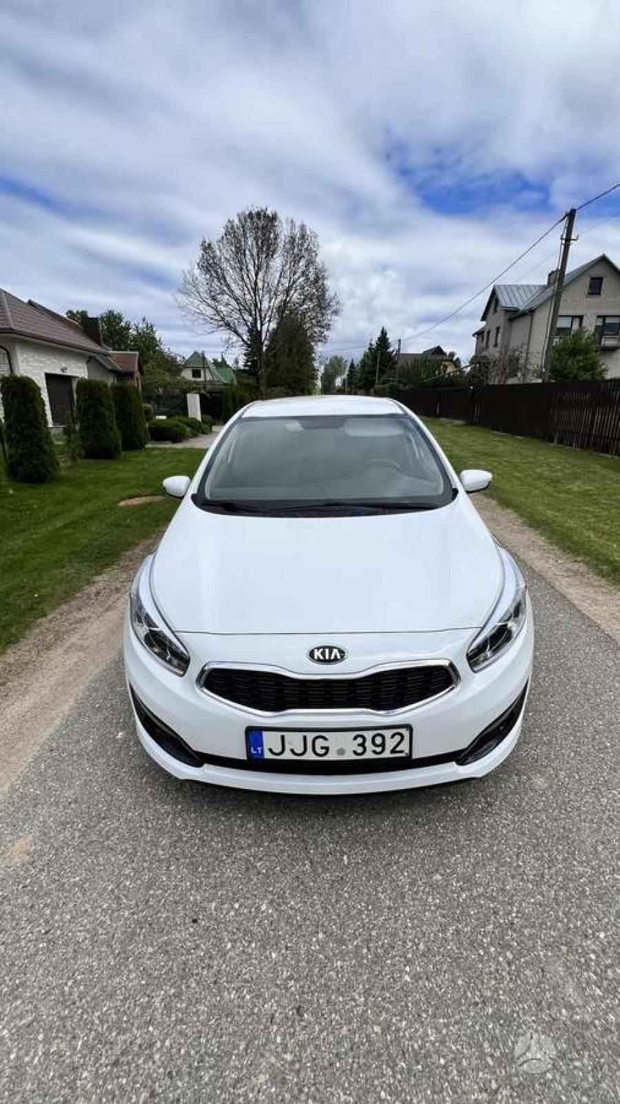 Balts Kia Ceed 2016 Viļņa, ar dzinēja tilpumu 1.40 L un nobraukumu 142 tūkst. km par 6600 €, foto 7 vietnē AUTOMOTO.COM.LV