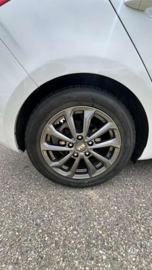 Balts Kia Ceed 2016 Viļņa, ar dzinēja tilpumu 1.40 L un nobraukumu 142 tūkst. km par 6600 €, foto 9 vietnē AUTOMOTO.COM.LV