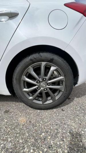 Balts Kia Ceed 2016 Viļņa, ar dzinēja tilpumu 1.40 L un nobraukumu 142 tūkst. km par 6600 €, foto 10 vietnē AUTOMOTO.COM.LV