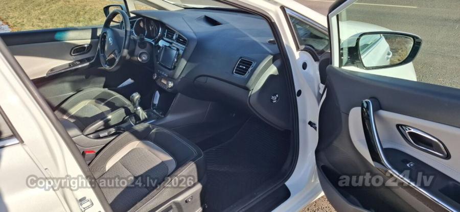 White Kia Ceed 2017 in Tallinn, with an engine capacity of 1.60 L and mileage of 108 thousand km for 7990 €, photo 13 on AUTOMOTO.COM.LV