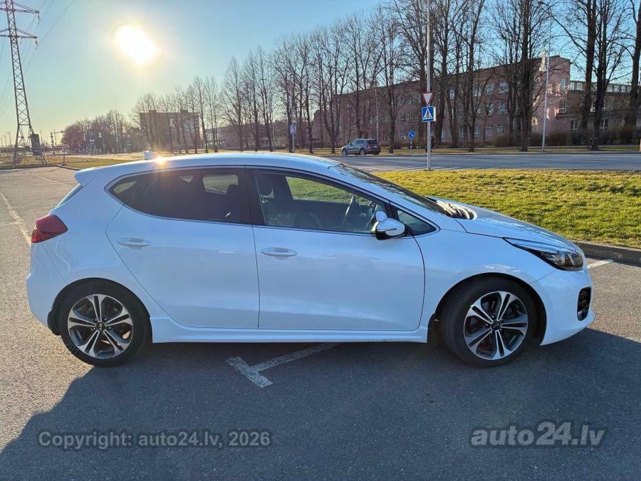 Balts Kia Ceed 2017 Tallina, ar dzinēja tilpumu 1.60 L un nobraukumu 135 tūkst. km par 8500 €, foto 8 vietnē AUTOMOTO.COM.LV