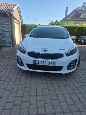 Balts Kia Ceed 2017 Tauragė, ar dzinēja tilpumu 1.58 L un nobraukumu 191 tūkst. km par 6900 €, foto 3 vietnē AUTOMOTO.COM.LV