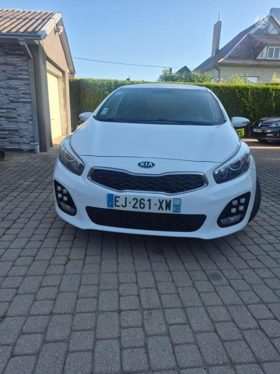 Balts Kia Ceed 2017 Tauragė, ar dzinēja tilpumu 1.58 L un nobraukumu 191 tūkst. km par 6900 €, foto 3 vietnē AUTOMOTO.COM.LV