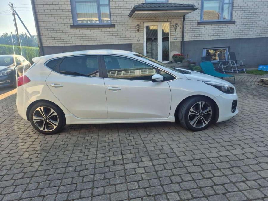 Balts Kia Ceed 2017 Tauragė, ar dzinēja tilpumu 1.58 L un nobraukumu 191 tūkst. km par 6900 €, foto 6 vietnē AUTOMOTO.COM.LV