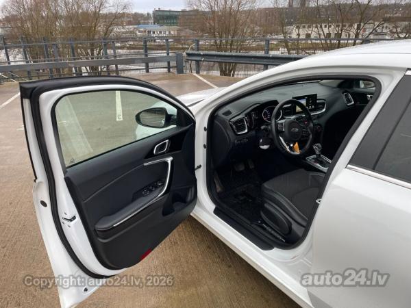 Balts Kia Ceed 2018 Tallina, ar dzinēja tilpumu 1.40 L un nobraukumu 108 tūkst. km par 12500 €, foto 6 vietnē AUTOMOTO.COM.LV