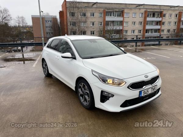White Kia Ceed 2018 in Tallinn, with an engine capacity of 1.40 L and mileage of 108 thousand km for 12500 €, photo 11 on AUTOMOTO.COM.LV