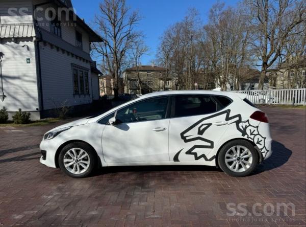 White Kia Ceed 2018 in Liepaja, with an engine capacity of 1.50 L and mileage of 152 thousand km for 7500 €, photo 2 on AUTOMOTO.COM.LV
