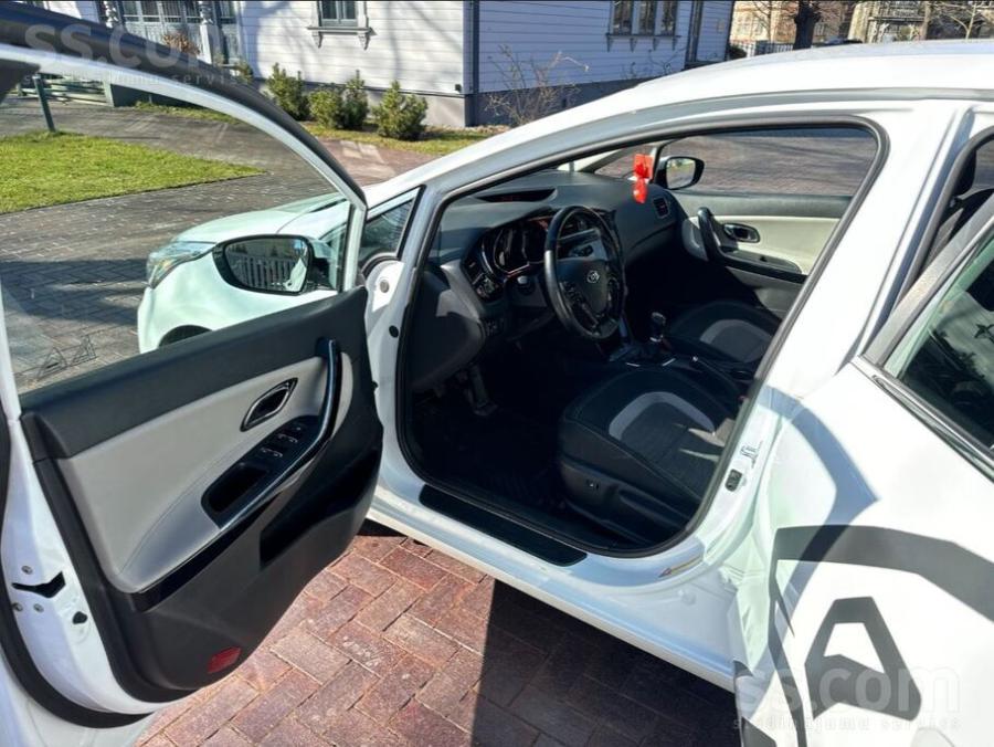 Balts Kia Ceed 2018 Liepāja, ar dzinēja tilpumu 1.50 L un nobraukumu 152 tūkst. km par 7500 €, foto 5 vietnē AUTOMOTO.COM.LV