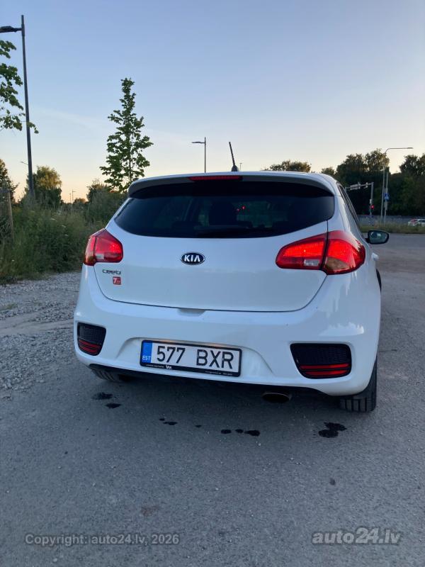 White Kia Ceed 2018 in Tallinn, with an engine capacity of 1.60 L and mileage of 94 thousand km for 9300 €, photo 3 on AUTOMOTO.COM.LV