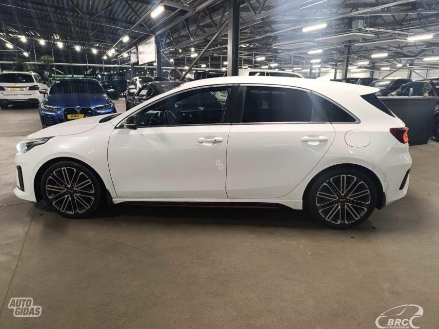 White Kia Ceed 2019 in Avizieniai, with an engine capacity of 1.60 L and mileage of 68 thousand km for 14900 €, photo 2 on AUTOMOTO.COM.LV
