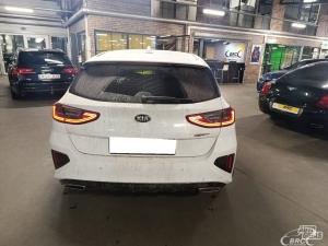 White Kia Ceed 2019 in Avizieniai, with an engine capacity of 1.60 L and mileage of 68 thousand km for 14900 €, photo 4 on AUTOMOTO.COM.LV