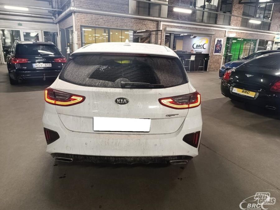 White Kia Ceed 2019 in Avizieniai, with an engine capacity of 1.60 L and mileage of 68 thousand km for 14900 €, photo 4 on AUTOMOTO.COM.LV