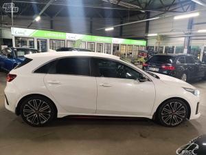 White Kia Ceed 2019 in Avizieniai, with an engine capacity of 1.60 L and mileage of 68 thousand km for 14900 €, photo 6 on AUTOMOTO.COM.LV