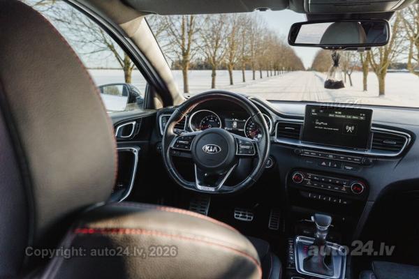 White Kia Ceed 2019 in Tallinn, with an engine capacity of 1.60 L and mileage of 130 thousand km for 19000 €, photo 11 on AUTOMOTO.COM.LV