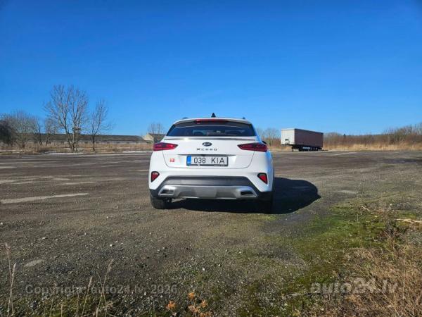 Balts Kia Ceed 2019 Tallina, ar dzinēja tilpumu 1.60 L un nobraukumu 79 tūkst. km par 17600 €, foto 3 vietnē AUTOMOTO.COM.LV