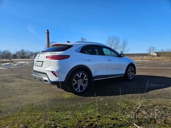 Balts Kia Ceed 2019 Tallina, ar dzinēja tilpumu 1.60 L un nobraukumu 79 tūkst. km par 17600 €, foto 4 vietnē AUTOMOTO.COM.LV