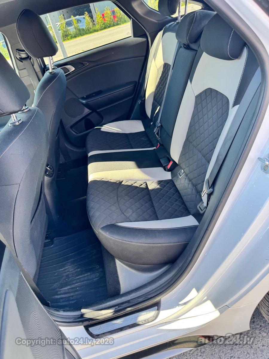 Balts Kia Ceed 2019 Tallina, ar dzinēja tilpumu 1.40 L un nobraukumu 106 tūkst. km par 15700 €, foto 14 vietnē AUTOMOTO.COM.LV