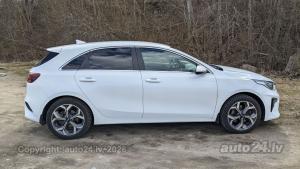 White Kia Ceed 2019 in Tallinn, with an engine capacity of 1.40 L and mileage of 83 thousand km for 10000 €, photo 3 on AUTOMOTO.COM.LV