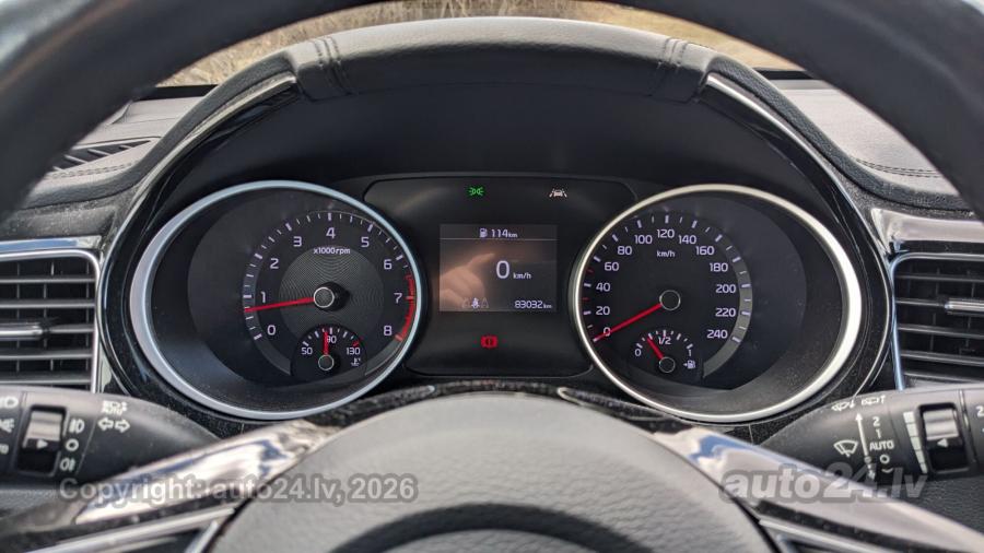 White Kia Ceed 2019 in Tallinn, with an engine capacity of 1.40 L and mileage of 83 thousand km for 10000 €, photo 8 on AUTOMOTO.COM.LV