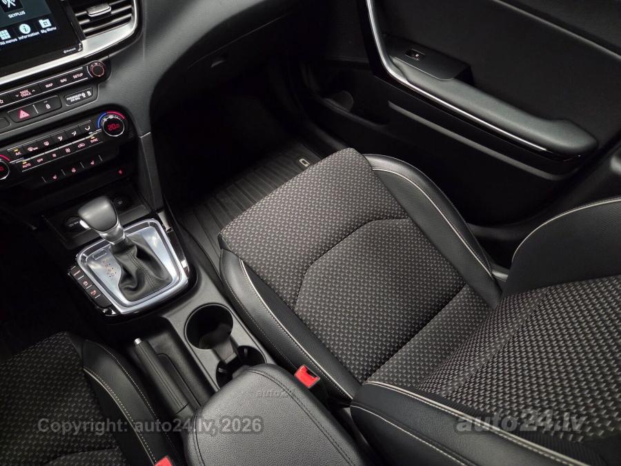 Balts Kia Ceed 2019 Tallina, ar dzinēja tilpumu 1.60 L un nobraukumu 83 tūkst. km par 13490 €, foto 10 vietnē AUTOMOTO.COM.LV