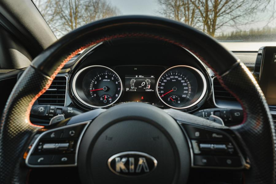 Balts Kia Ceed 2019 Tallina, ar dzinēja tilpumu 1.60 L un nobraukumu 140 tūkst. km par 17000 €, foto 7 vietnē AUTOMOTO.COM.LV