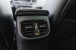 Balts Kia Ceed 2019 Tallina, ar dzinēja tilpumu 1.60 L un nobraukumu 140 tūkst. km par 17000 €, foto 12 vietnē AUTOMOTO.COM.LV