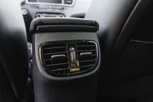 Balts Kia Ceed 2019 Tallina, ar dzinēja tilpumu 1.60 L un nobraukumu 140 tūkst. km par 17000 €, foto 25 vietnē AUTOMOTO.COM.LV