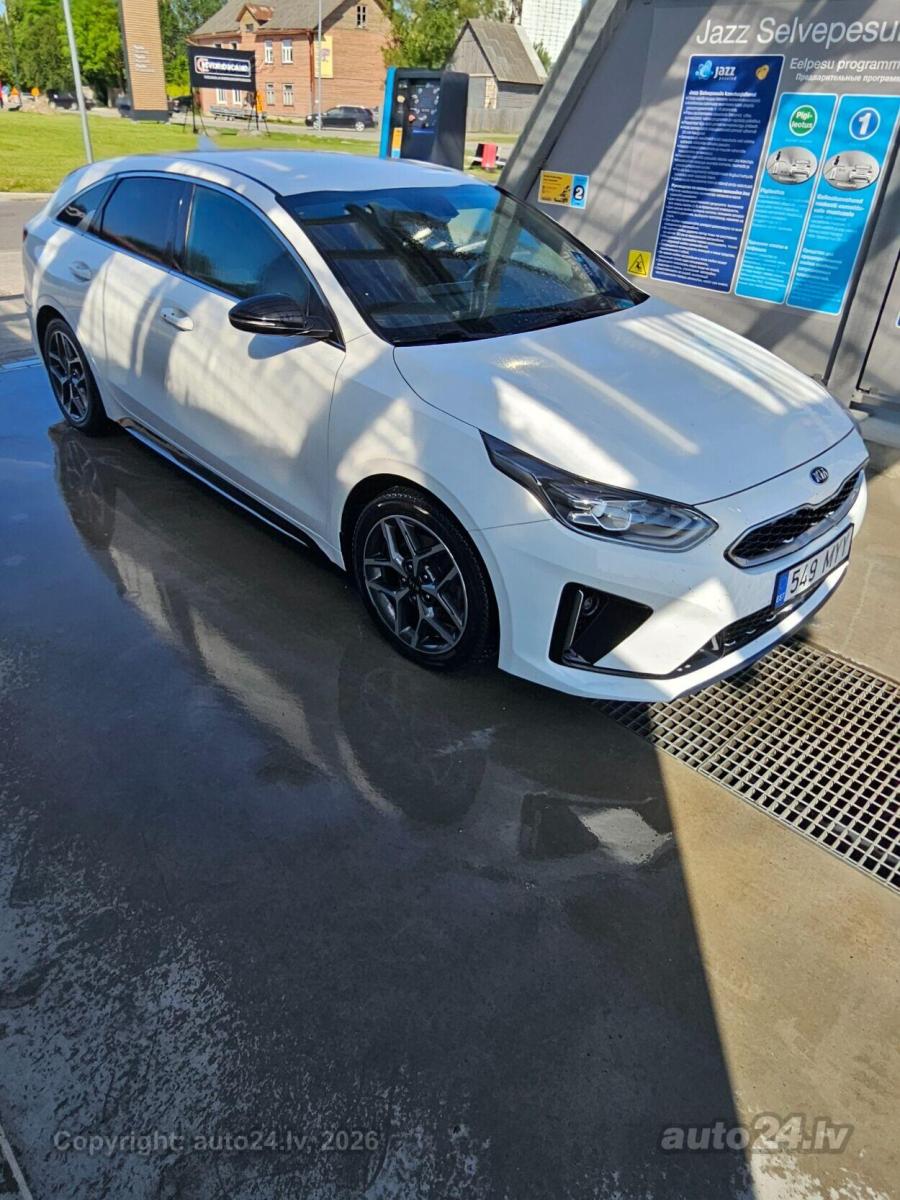 Balts Kia Ceed 2020 Tallina, ar dzinēja tilpumu 1.60 L un nobraukumu 203 tūkst. km par 13500 €, foto 5 vietnē AUTOMOTO.COM.LV