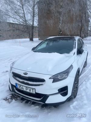Balts Kia Ceed 2020 Tallina, ar dzinēja tilpumu 1.60 L un nobraukumu 93 tūkst. km par 19900 €, foto  vietnē AUTOMOTO.COM.LV