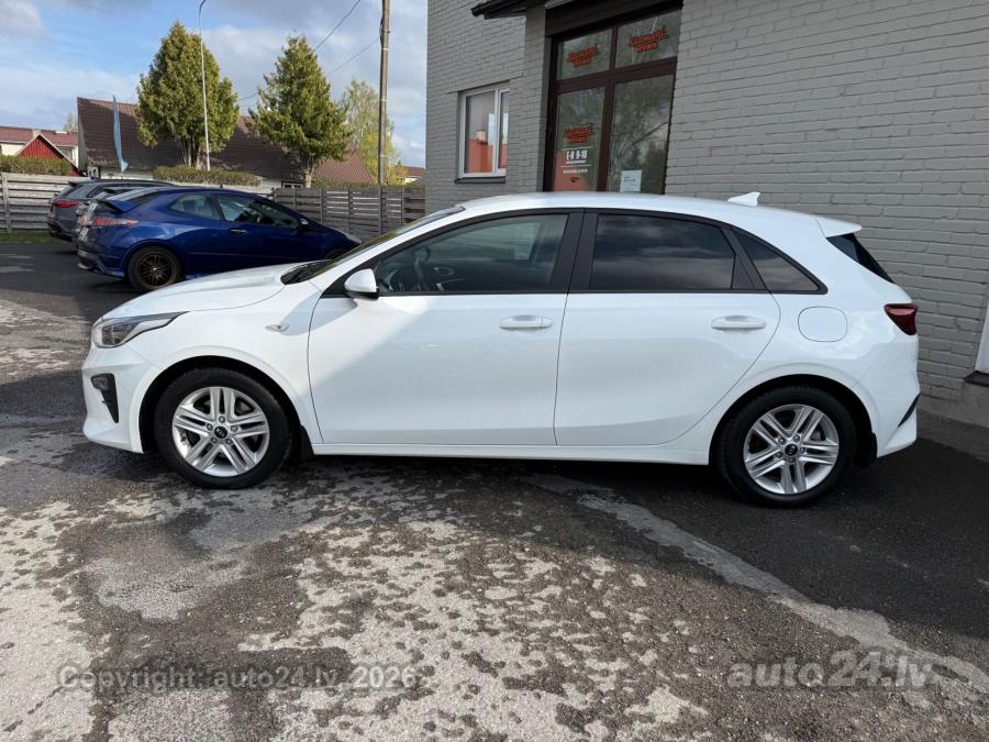 White Kia Ceed 2020 in Rapla, with an engine capacity of 1.40 L and mileage of 47 thousand km for 12790 €, photo 3 on AUTOMOTO.COM.LV