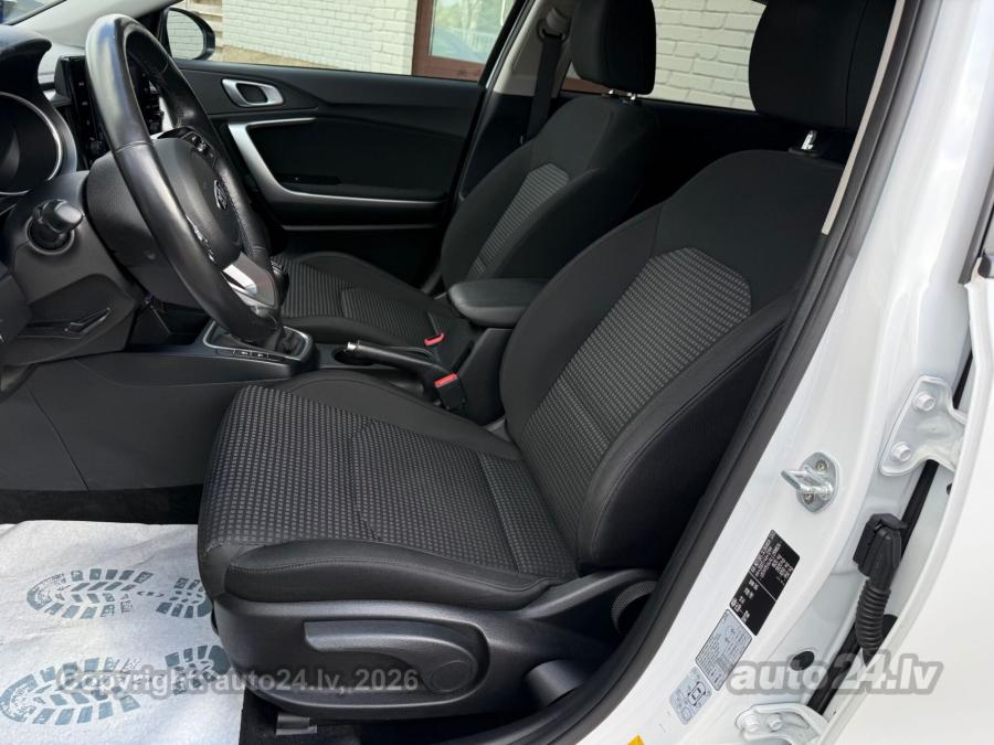 White Kia Ceed 2020 in Rapla, with an engine capacity of 1.40 L and mileage of 47 thousand km for 12790 €, photo 7 on AUTOMOTO.COM.LV