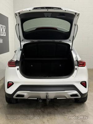 White Kia Ceed 2020 in Tallinn, with an engine capacity of 1.60 L and mileage of 63 thousand km for 17995 €, photo 10 on AUTOMOTO.COM.LV
