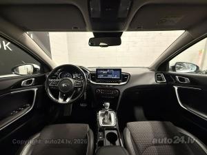 White Kia Ceed 2020 in Tallinn, with an engine capacity of 1.60 L and mileage of 63 thousand km for 17995 €, photo 19 on AUTOMOTO.COM.LV