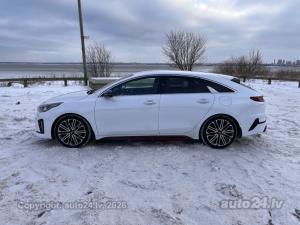 White Kia Ceed 2021 in Tallinn, with an engine capacity of 1.60 L and mileage of 43 thousand km for 23900 €, photo 7 on AUTOMOTO.COM.LV