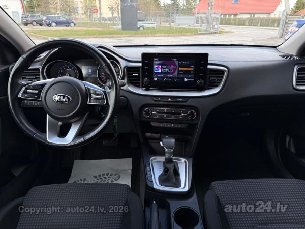 White Kia Ceed 2021 in Rapla, with an engine capacity of 1.50 L and mileage of 80 thousand km for 13990 €, photo 8 on AUTOMOTO.COM.LV
