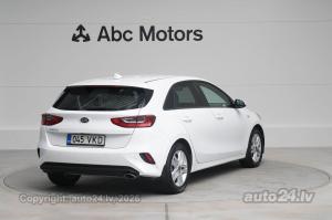 White Kia Ceed 2021 in Tallinn, with an engine capacity of 1.50 L and mileage of 98 thousand km for 14990 €, photo 5 on AUTOMOTO.COM.LV