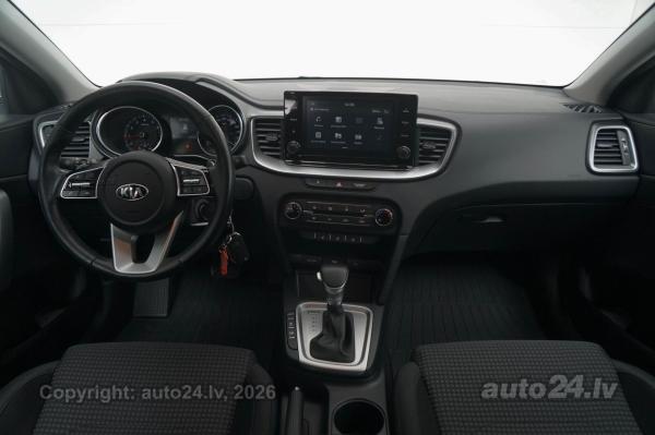 Balts Kia Ceed 2021 Tallina, ar dzinēja tilpumu 1.50 L un nobraukumu 98 tūkst. km par 14990 €, foto 7 vietnē AUTOMOTO.COM.LV