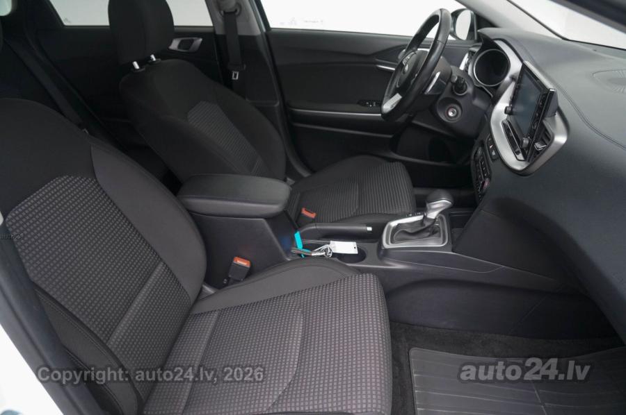 Balts Kia Ceed 2021 Tallina, ar dzinēja tilpumu 1.50 L un nobraukumu 79 tūkst. km par 14990 €, foto 9 vietnē AUTOMOTO.COM.LV
