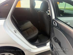 Balts Kia Ceed 2021 Tallina, ar dzinēja tilpumu 1.00 L un nobraukumu 21 tūkst. km par 6999 €, foto 12 vietnē AUTOMOTO.COM.LV
