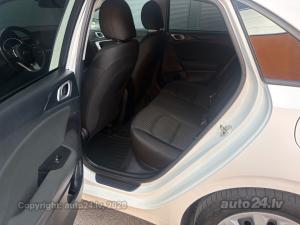 Balts Kia Ceed 2021 Tallina, ar dzinēja tilpumu 1.00 L un nobraukumu 21 tūkst. km par 6999 €, foto 13 vietnē AUTOMOTO.COM.LV