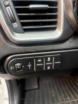 Balts Kia Ceed 2021 Tallina, ar dzinēja tilpumu 1.00 L un nobraukumu 21 tūkst. km par 6999 €, foto 15 vietnē AUTOMOTO.COM.LV