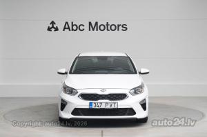 White Kia Ceed 2021 in Tallinn, with an engine capacity of 1.50 L and mileage of 114 thousand km for 13490 €, photo 3 on AUTOMOTO.COM.LV
