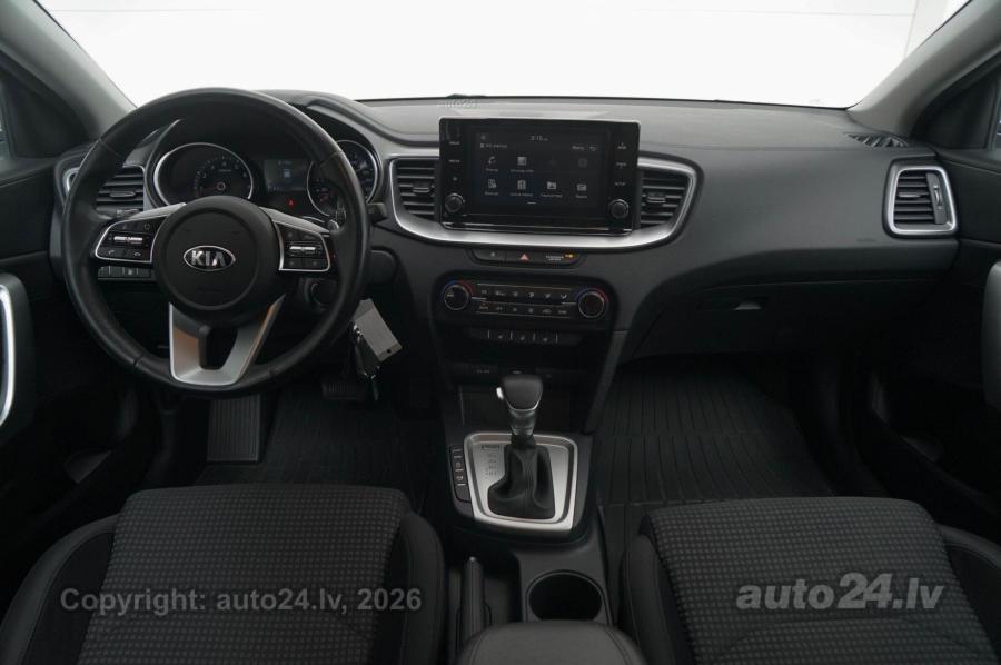 White Kia Ceed 2021 in Tallinn, with an engine capacity of 1.50 L and mileage of 114 thousand km for 13490 €, photo 9 on AUTOMOTO.COM.LV