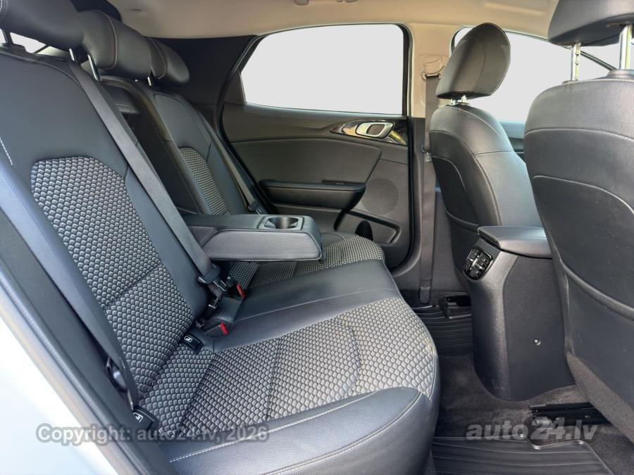 Balts Kia Ceed 2021 Pērnava, ar dzinēja tilpumu 1.50 L un nobraukumu 77 tūkst. km par 18850 €, foto 7 vietnē AUTOMOTO.COM.LV